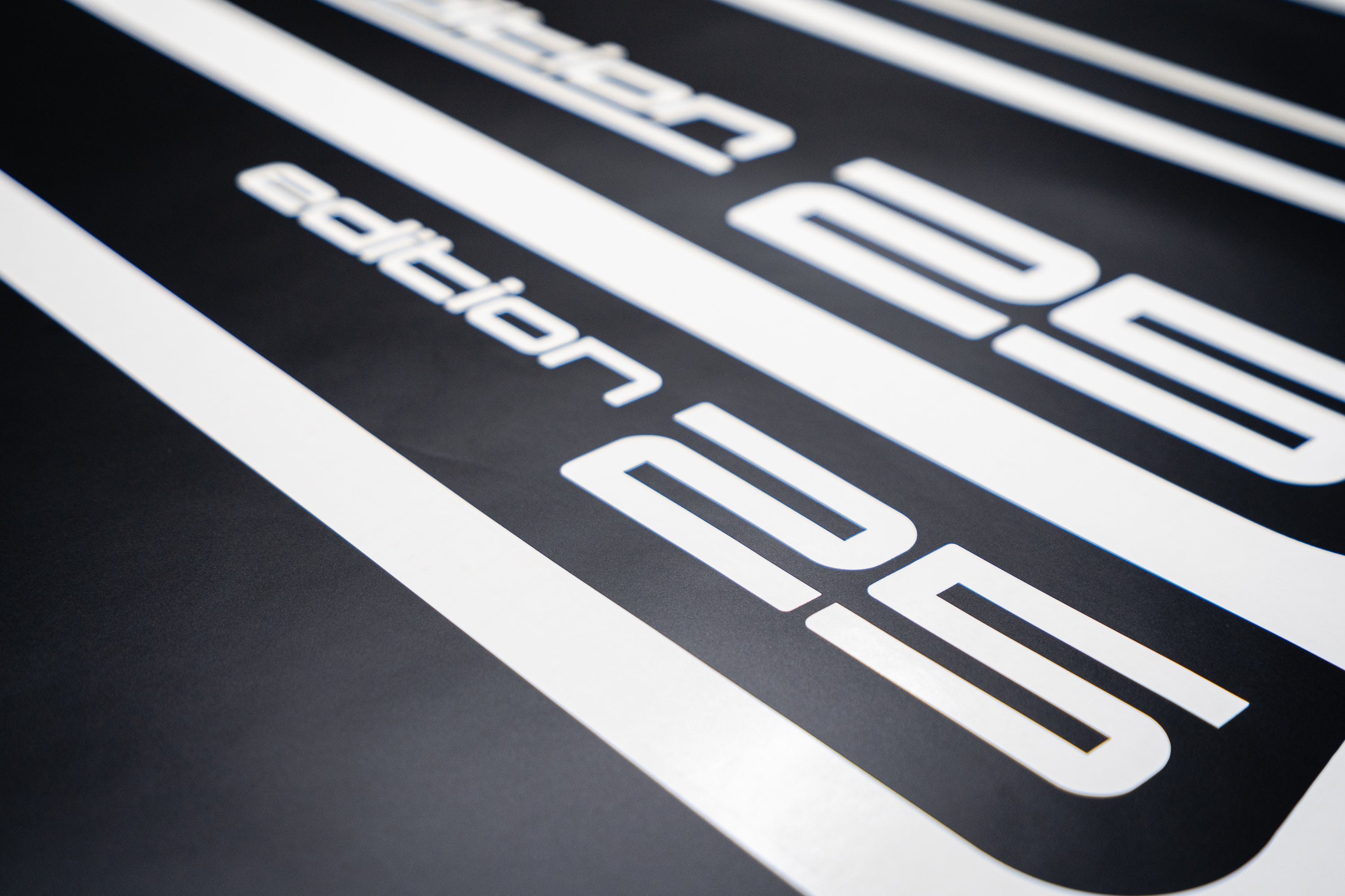 Volkswagen van - Edition 25 side stripe decal